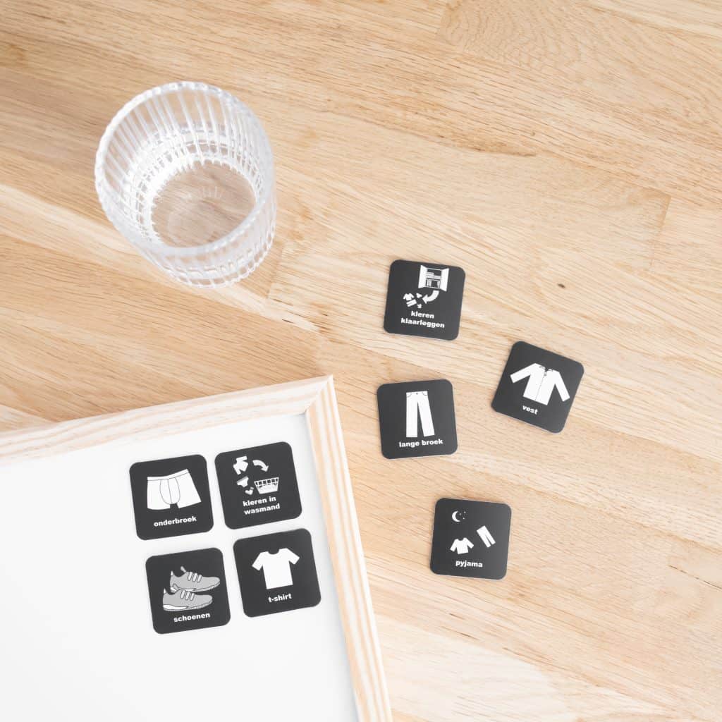 Set picto's Aankleden en uitkleden - EasyAuti